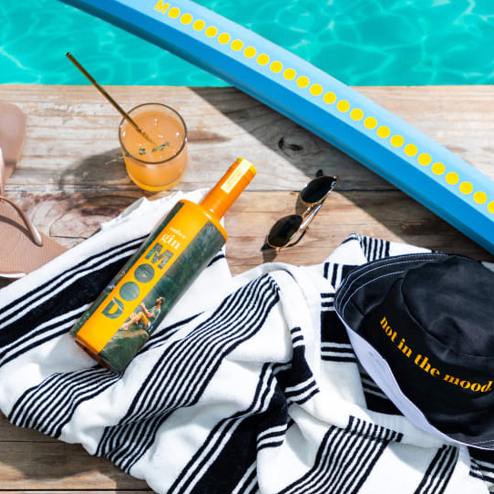 43% off on Set of 2 750ml Classic, Amber or Pink Gin | OneDayOnly